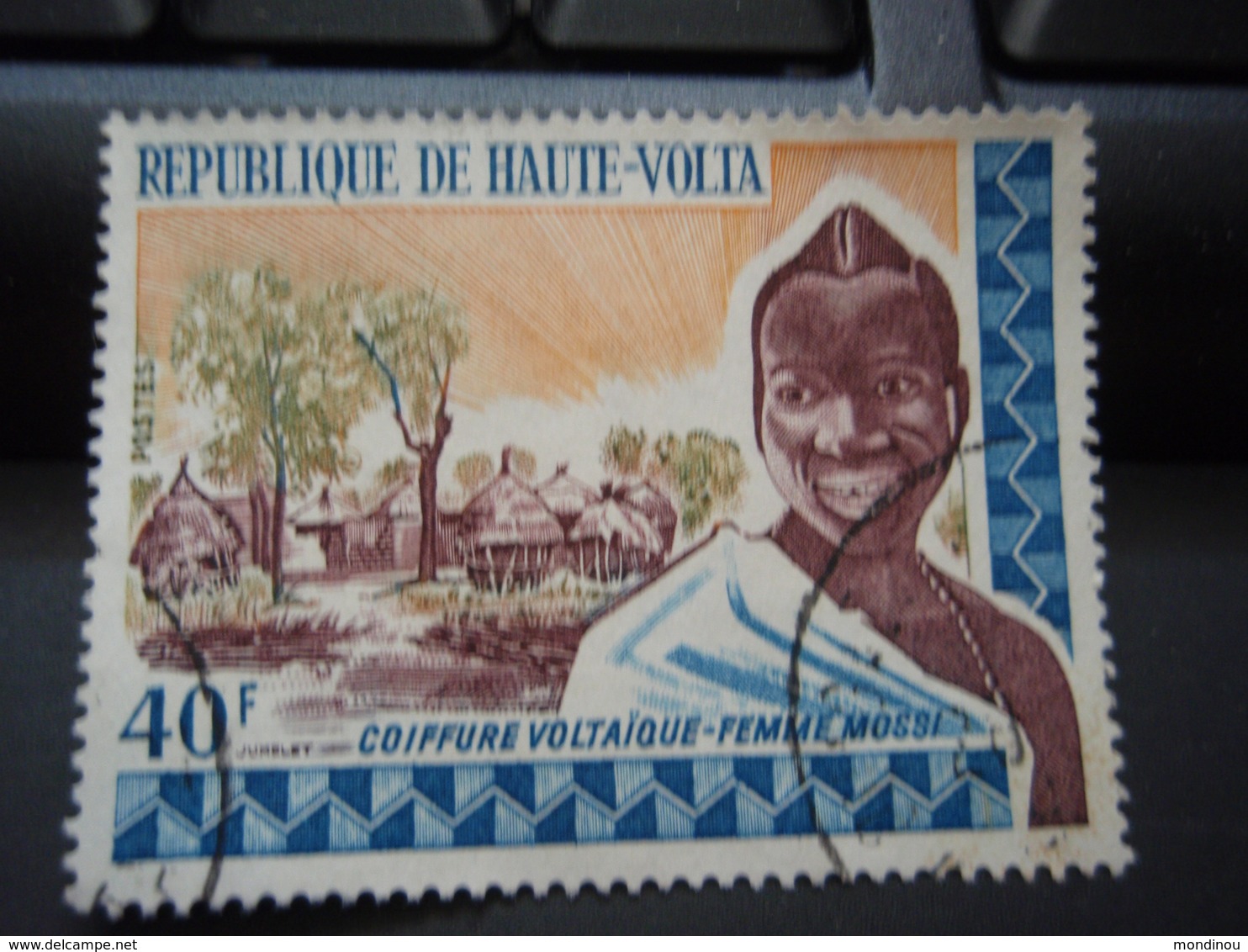 Haute-Volta (1958-1984) - Timbre République de Haute-Volta 40F Coiffure ...