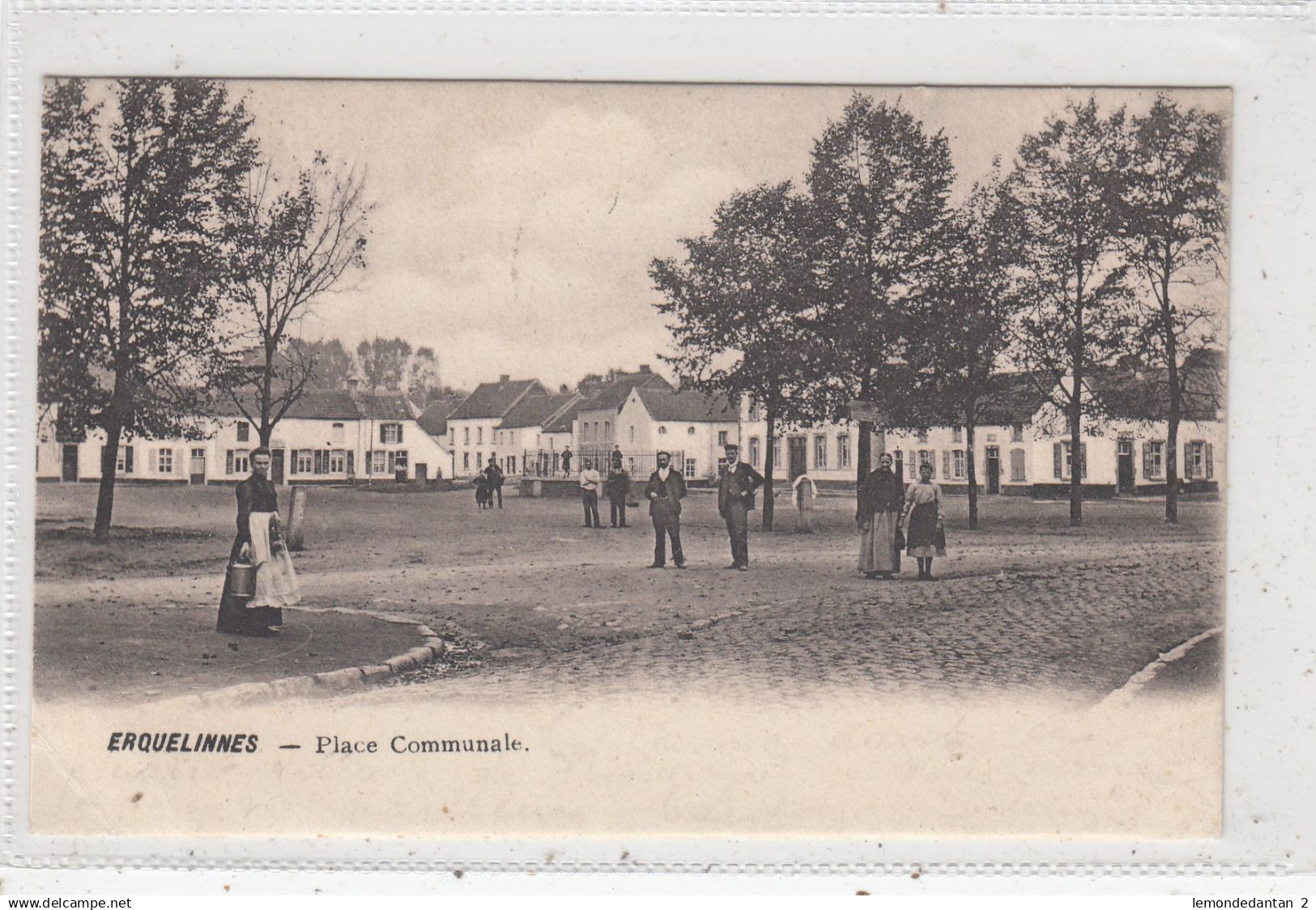Erquelinnes - Erquelinnes. Place Communale.